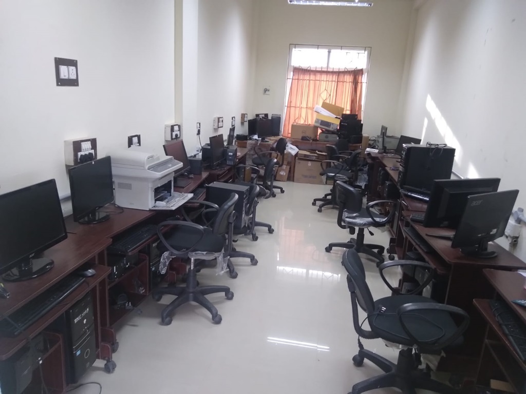 Government Arts And Science College of Thiruthuraipoondi | Library